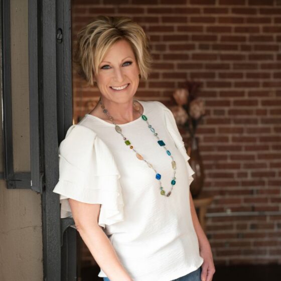 Tara Hurst | Women Empowering Women